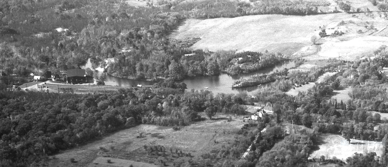 Cool Old Photo – Little's Lake
